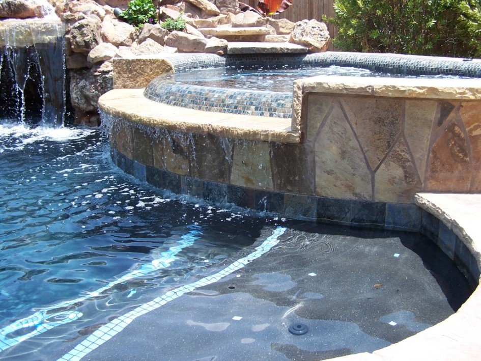 33 Jacuzzi Pools For Your Home