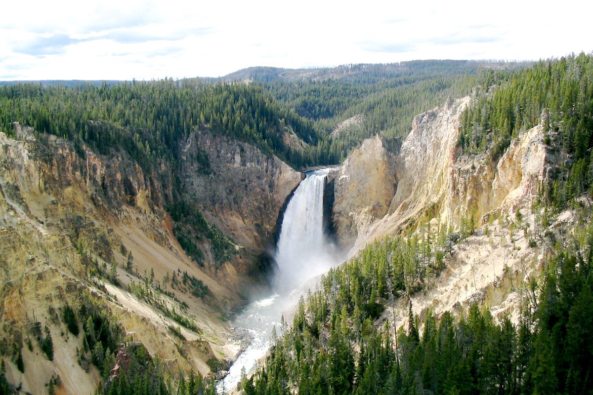 Must Visit Yellowstone National Park Once In Lifetime