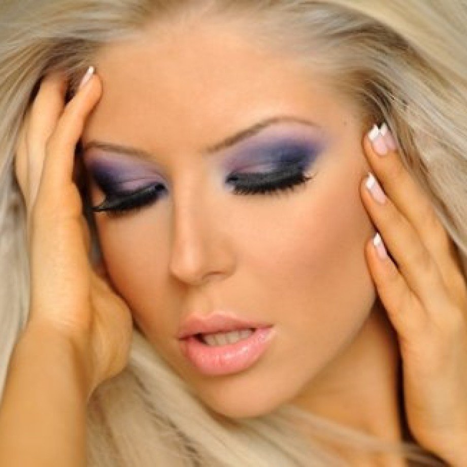 30 Glamorous Eye Makeup Ideas