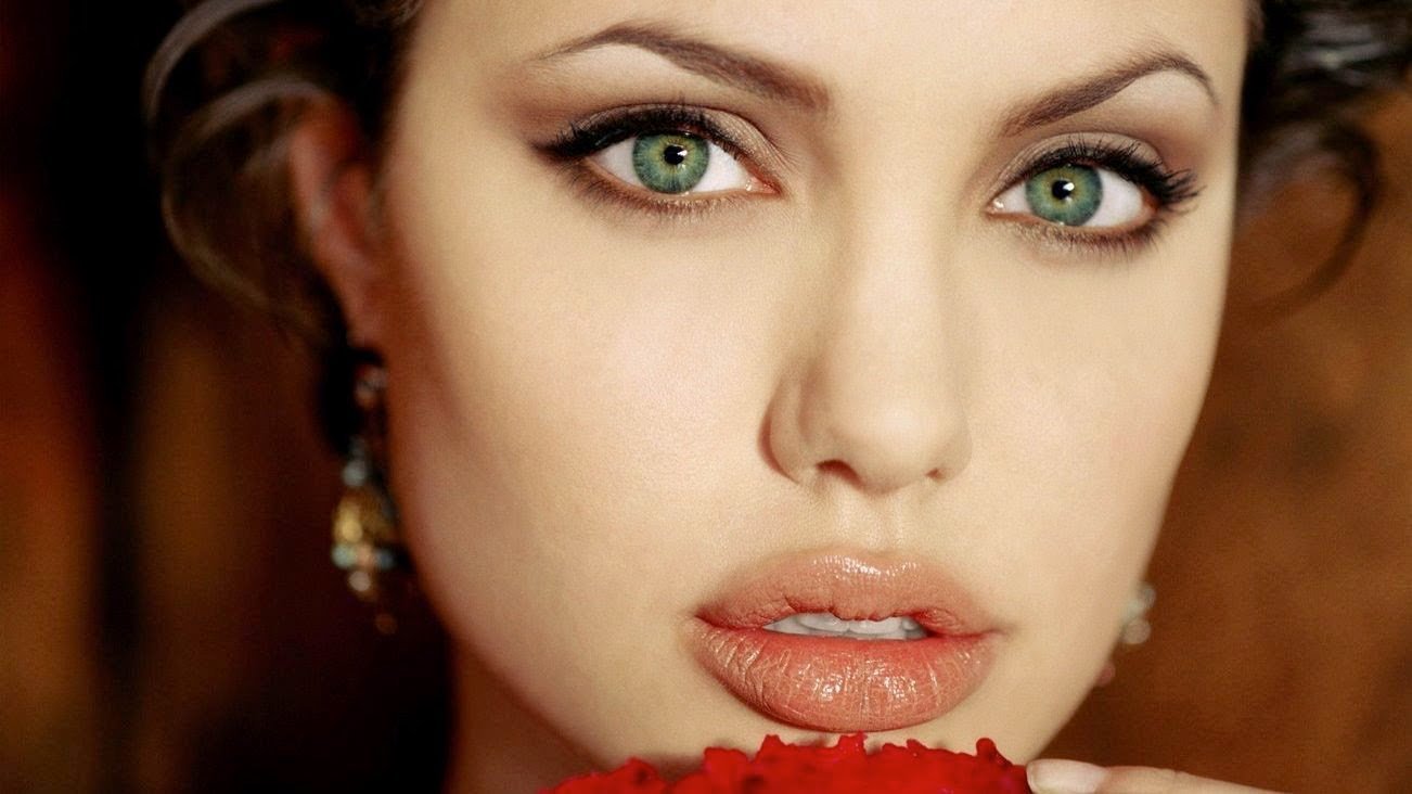 30 Photos To Prove Natural Makeup Is The Best