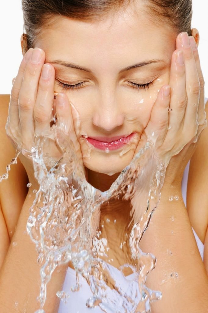10 Natural Ways To Keep Your Skin Beautiful And Healthy.