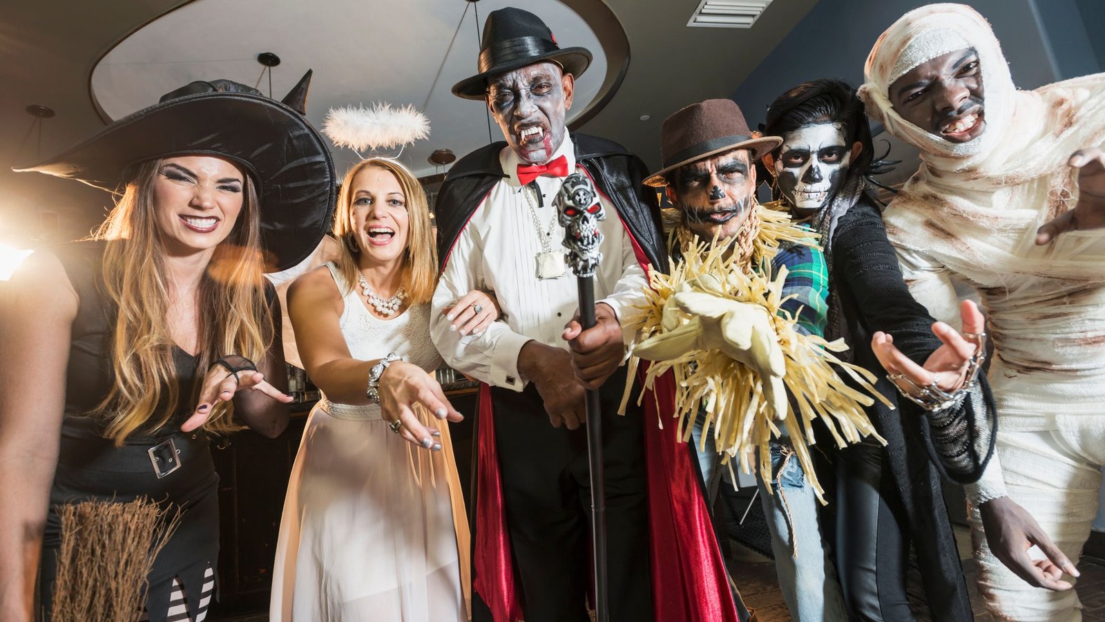 Witch Costumes – How to Look like an Evil Witch for Halloween