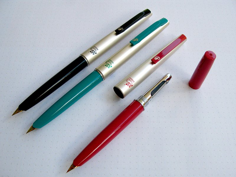 5 Daily Accessories Every Office Junkie Should Own