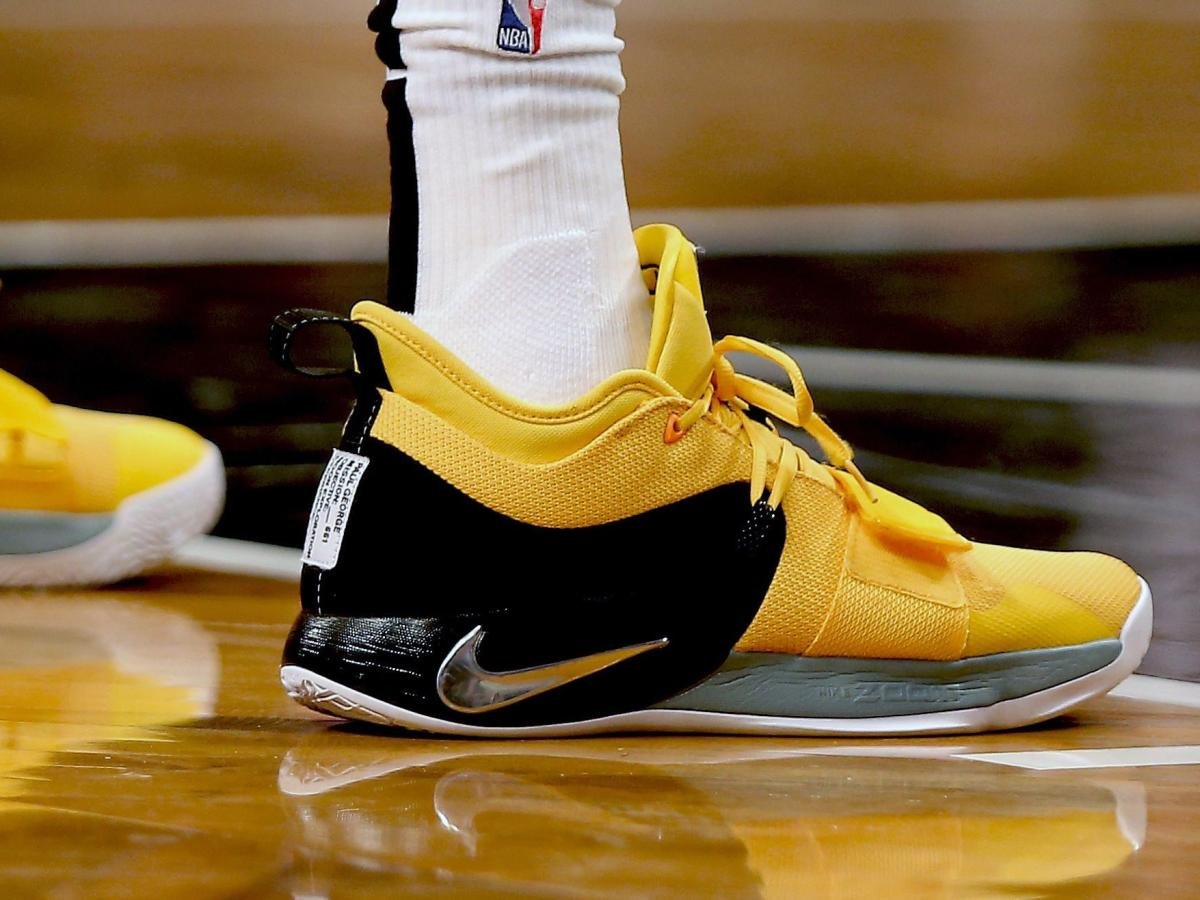 Factors Worth Considering When Choosing the Best Basketball Shoes