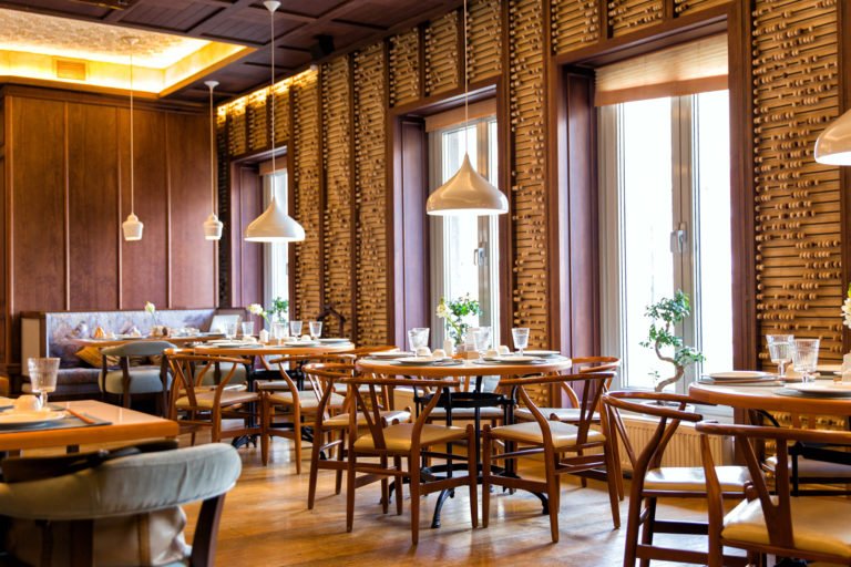 Ergonomics of Restaurant Chairs and Tables